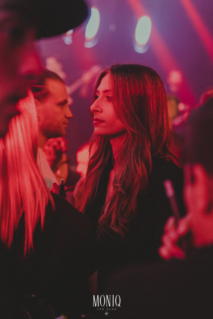 Moniq club thessaloniki κρατησεις τιμες τηλεφωνα Thesnight.gr